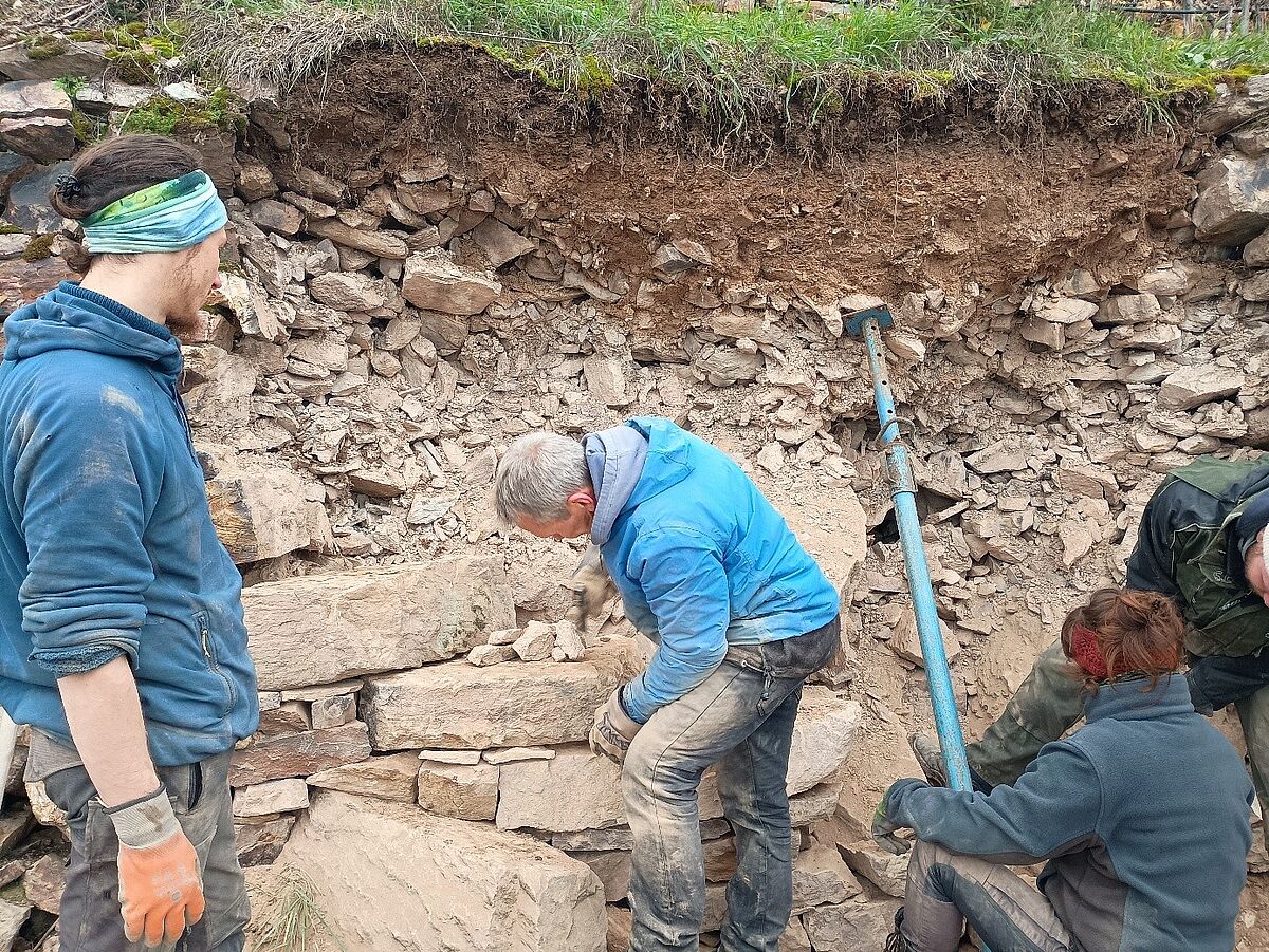 Dry-Stone Wall Course Takes Place in the ‘Krähennest’
